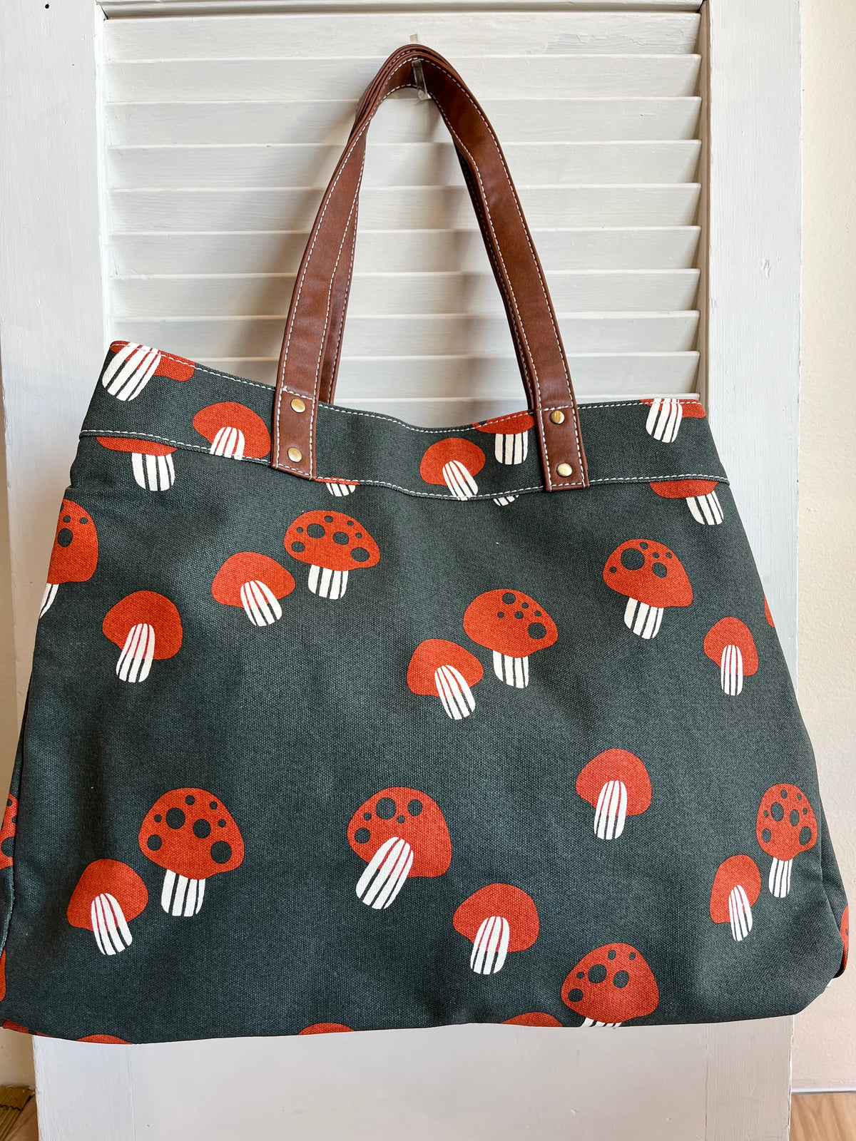 Canvas tote bags from MAIKA — Yarnfun