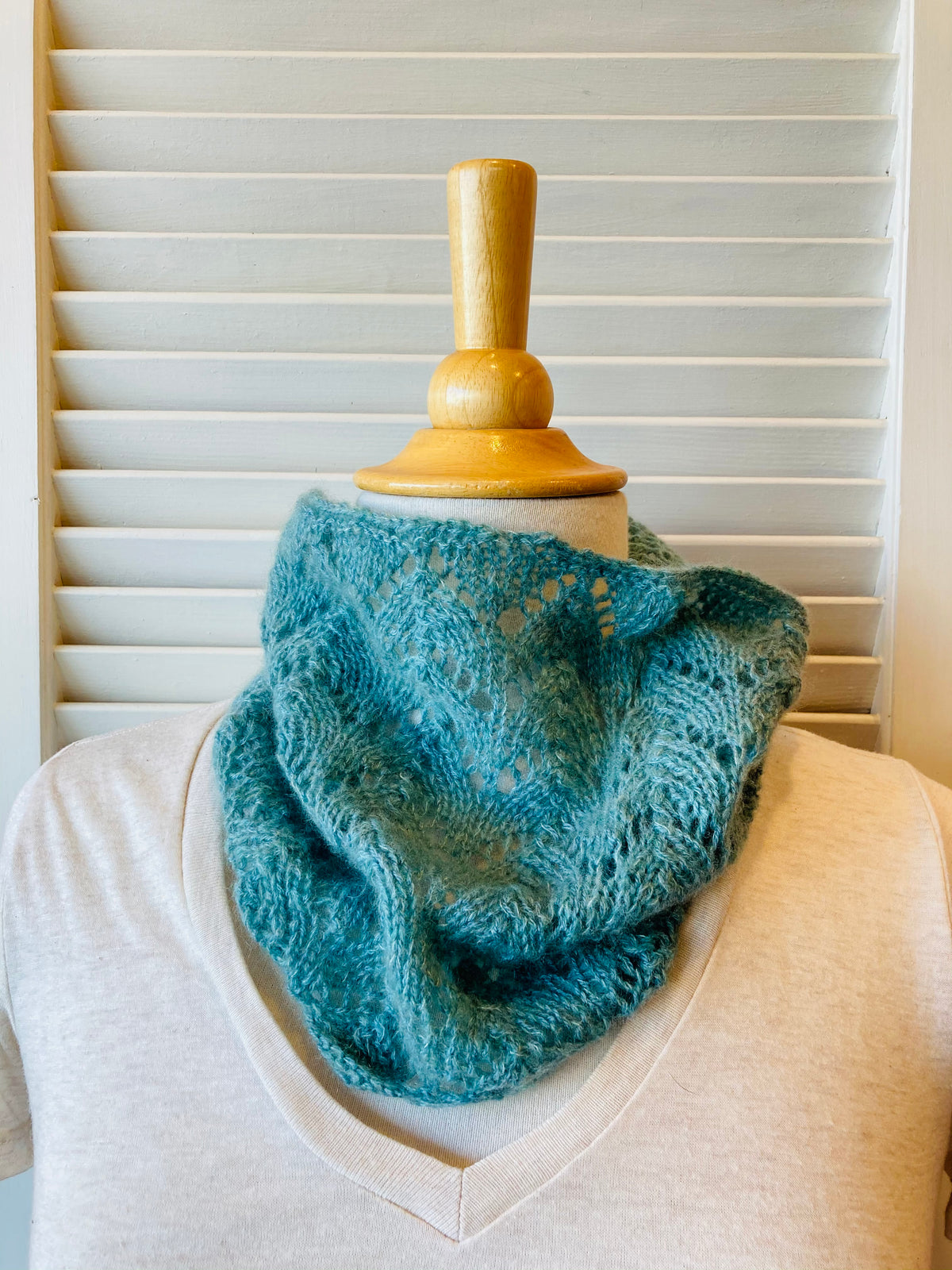 Samoa Dunes Cowl pattern from Sweet Shop Patterns PDF — Yarnfun